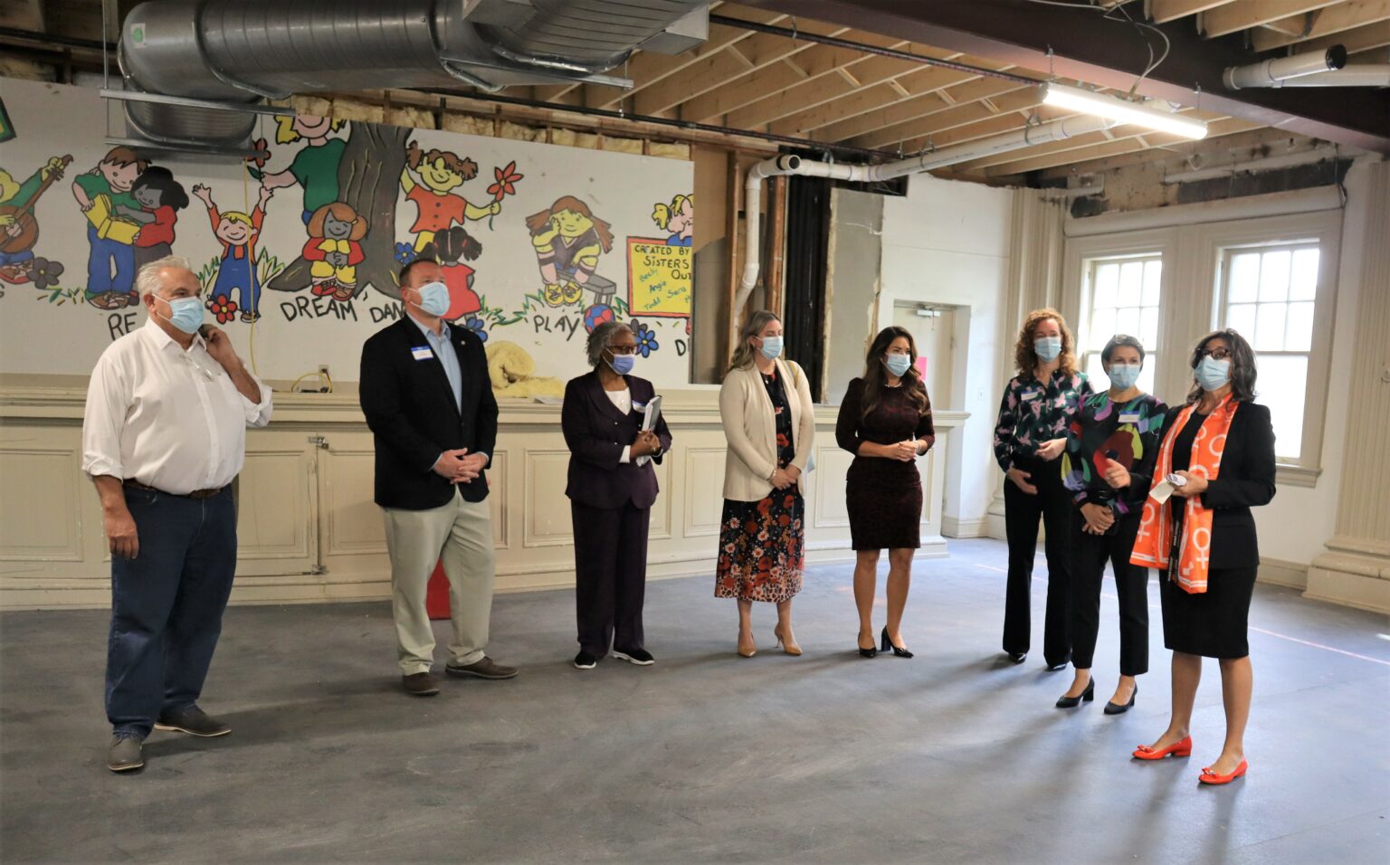 Labor Secretary tours YWCA Lancaster renovations, discusses ways to ...