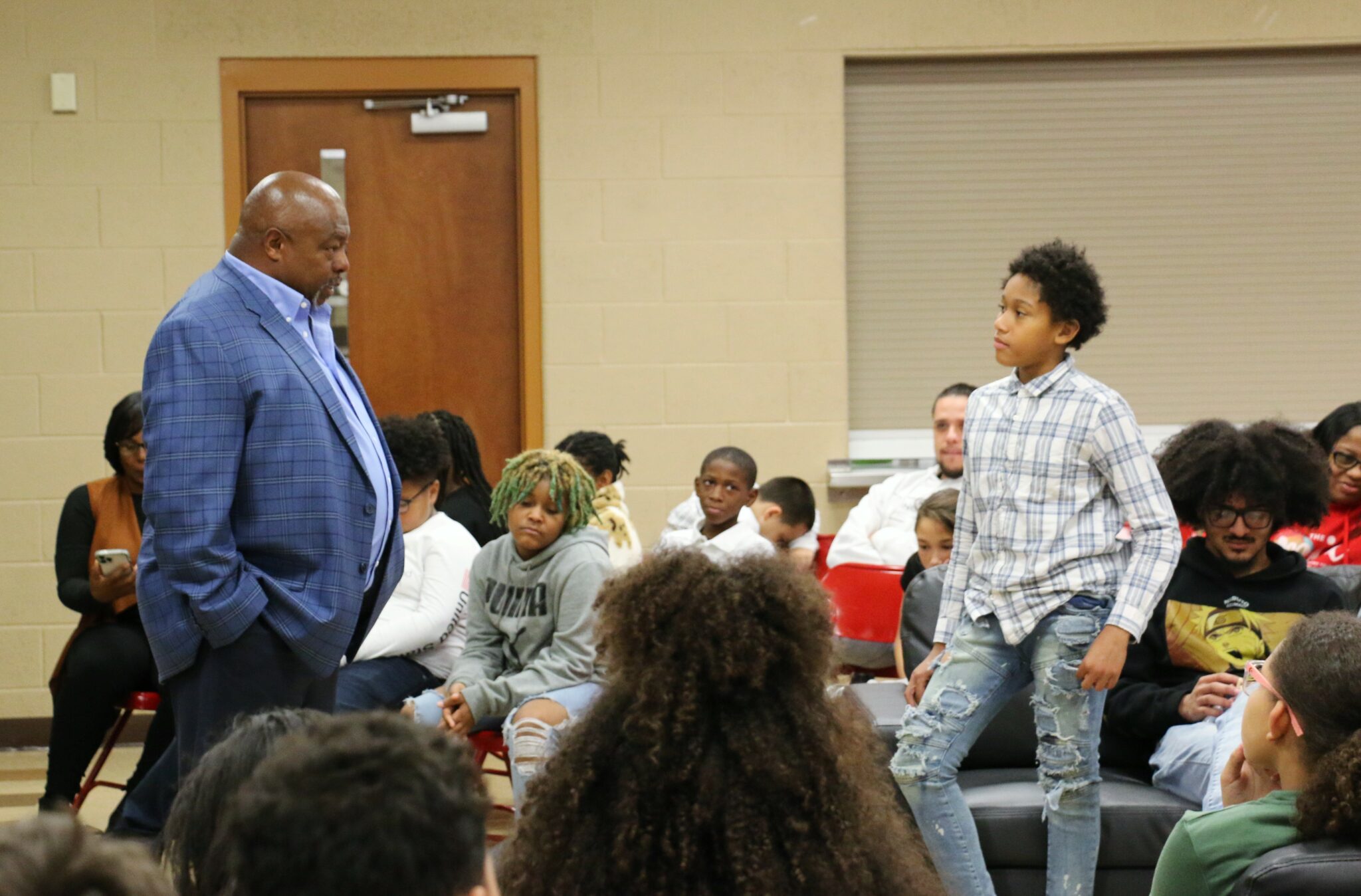 Navy SEAL Jesse Clay offers life lessons in talk at The Mix (photos ...