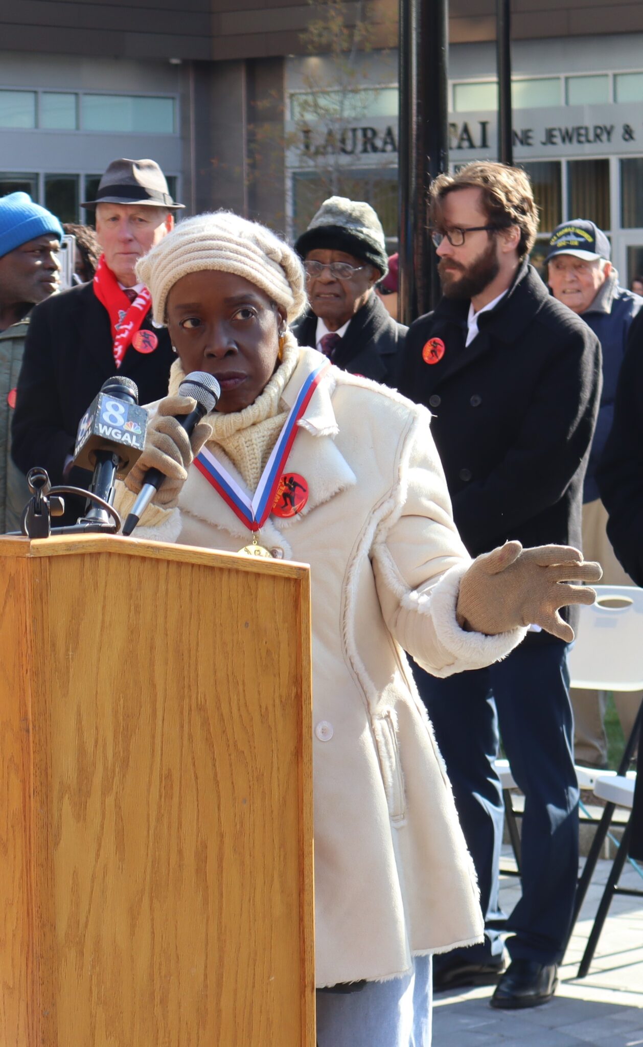 Barney Ewell statue unveiled in Ewell Plaza - One United Lancaster