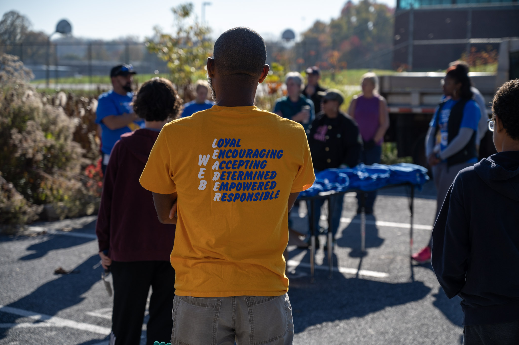 Volunteers refurbish outdoor classroom, watershed at Jackson Middle ...