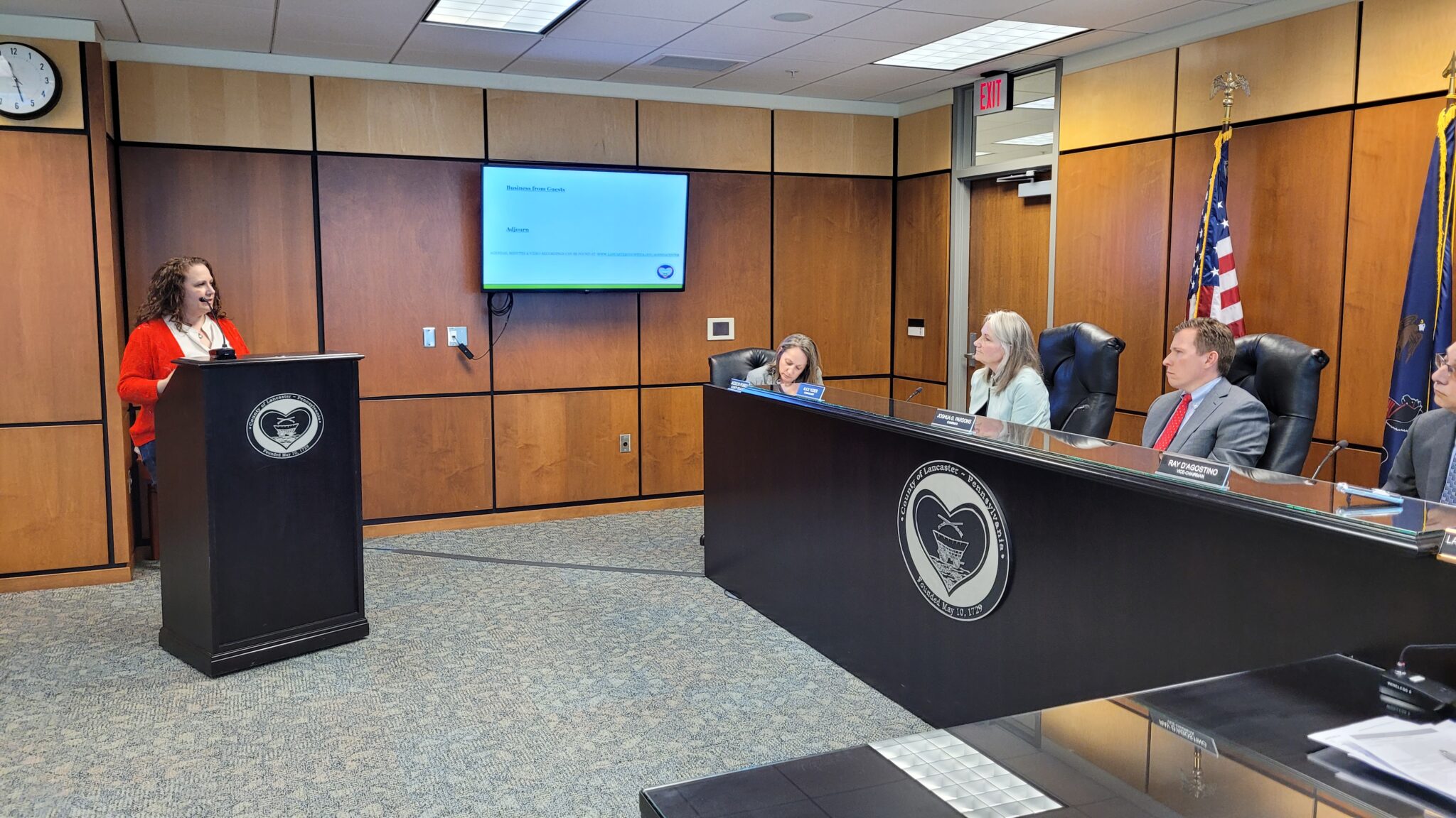 Commissioners, public debate immigration 'non-sanctuary' resolution ...